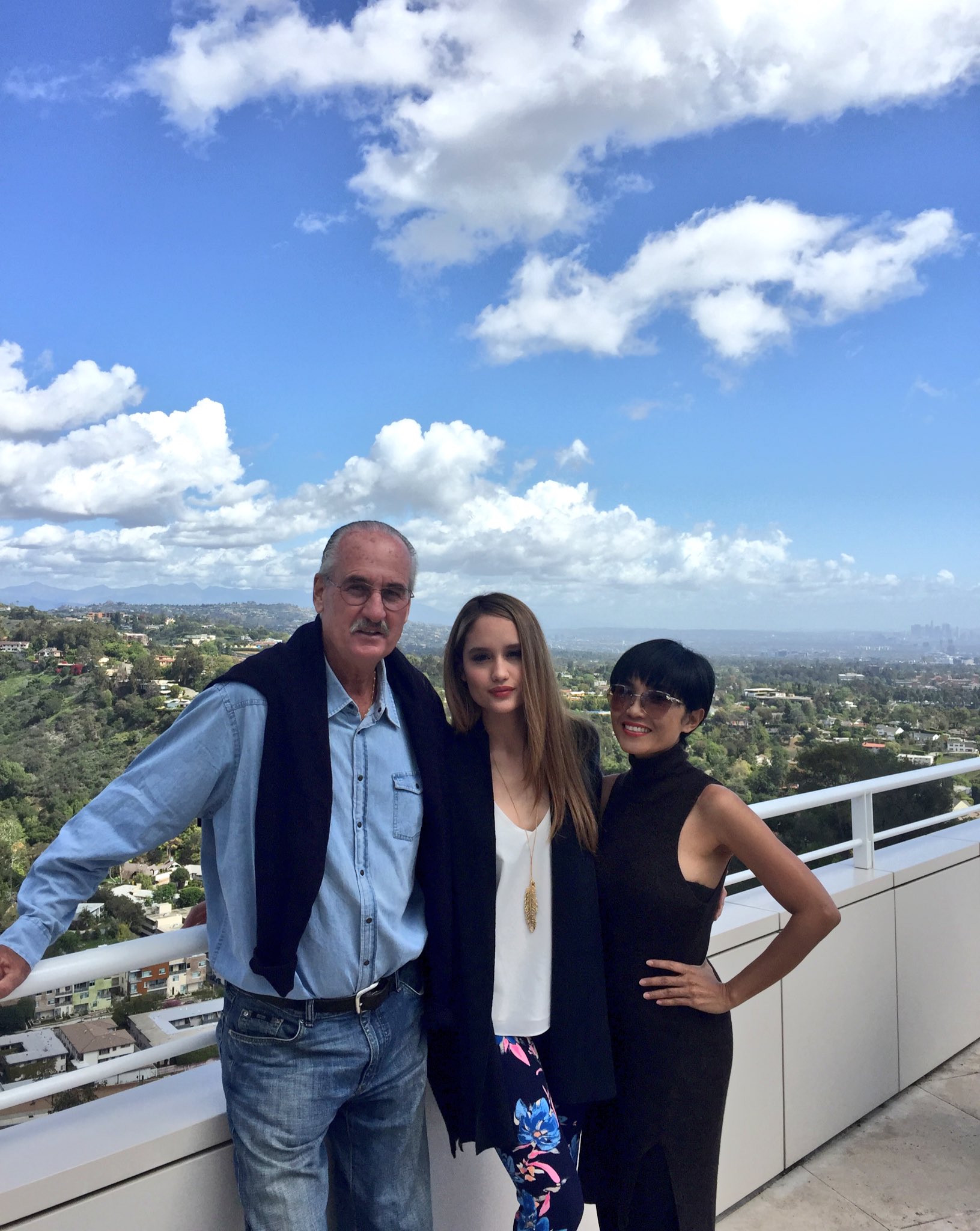 Cinta Laura Parents