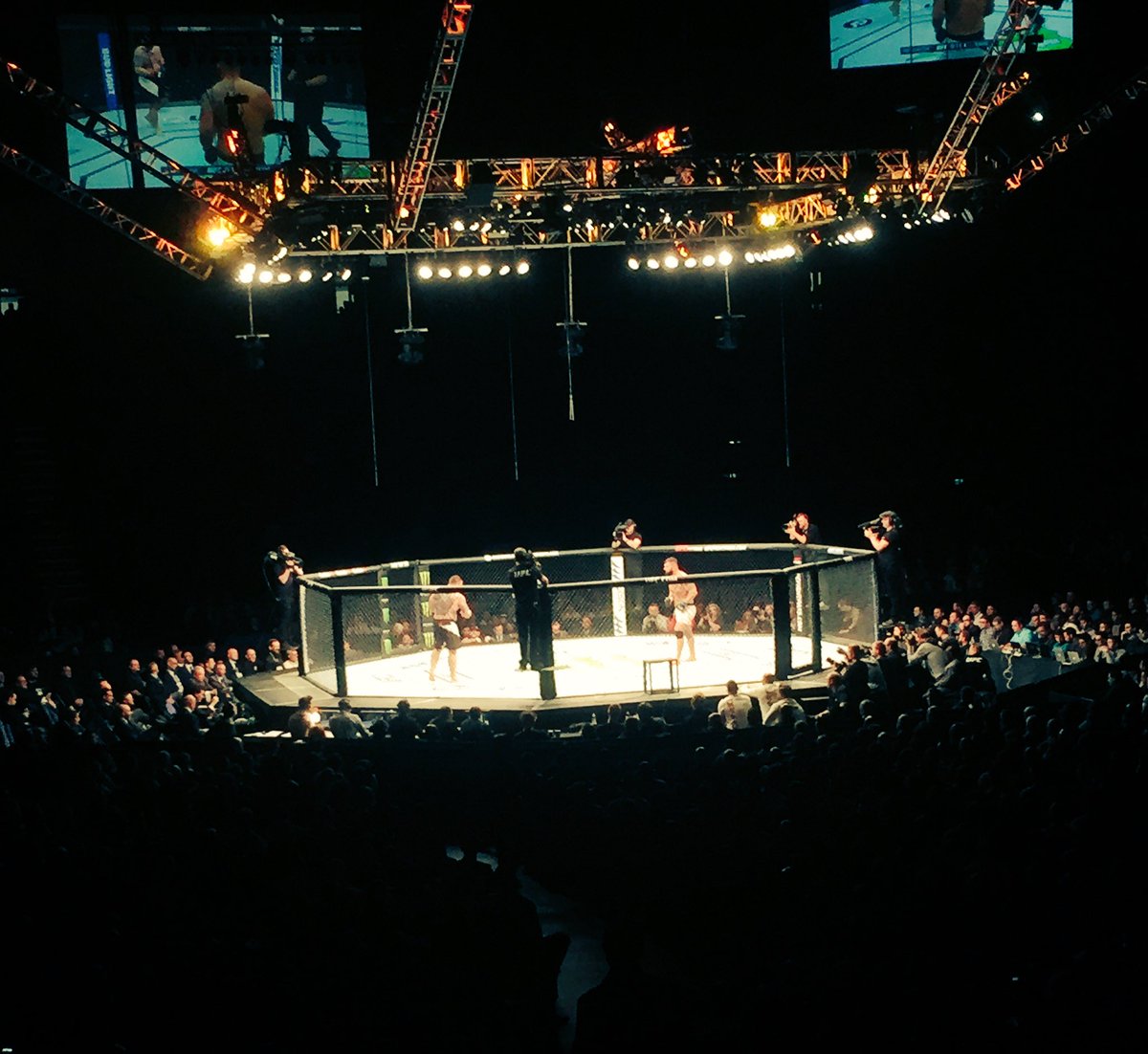 r/MMA ticket winner has a good view tonight at UFC London : r/MMA
