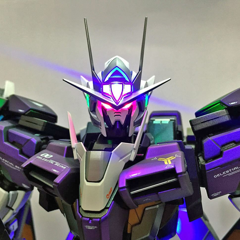 Gundam 00 Raiser Head