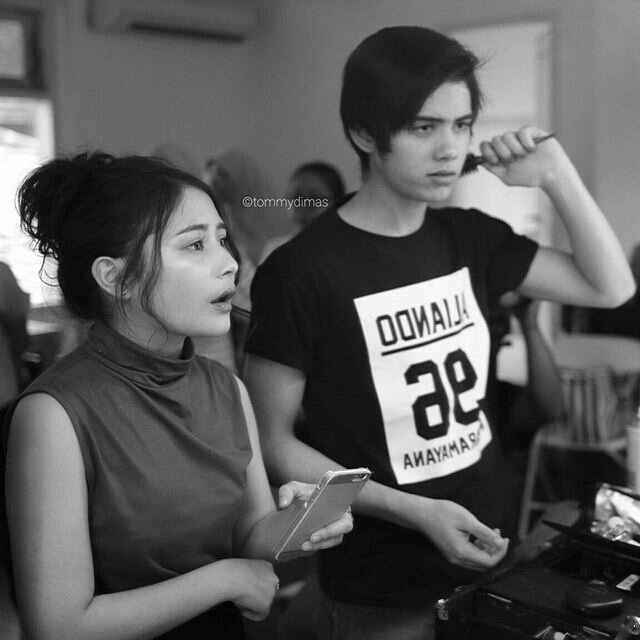 Aliando