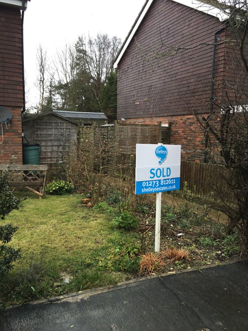 TW Pornstars - Kelly Cheesley. Pictures and videos from Twitter.