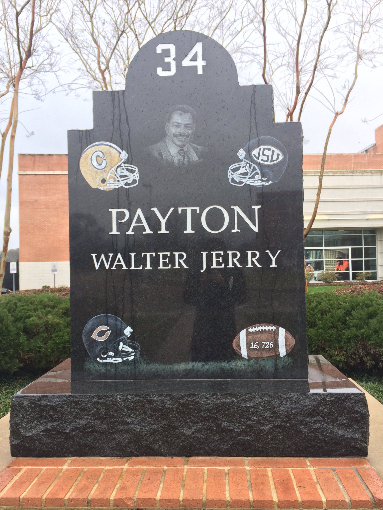 Walter Payton Grave