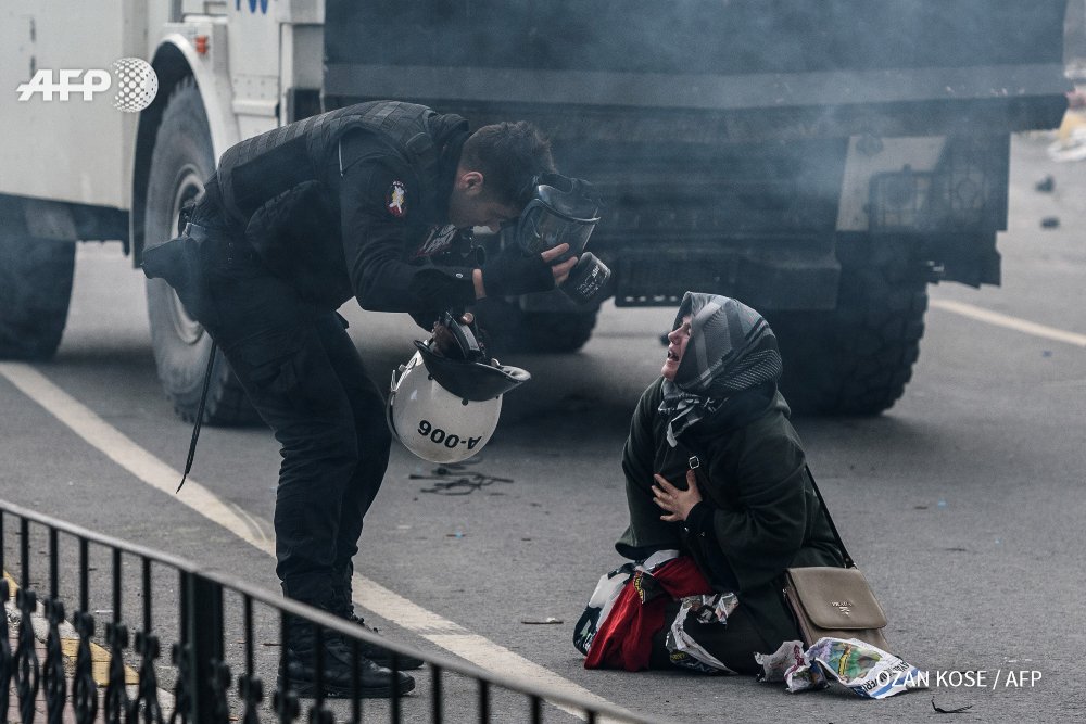 Κωνσταντινούπολη: Καταστολή και σφαίρες από καουτσούκ σε συγκέντρωση ...