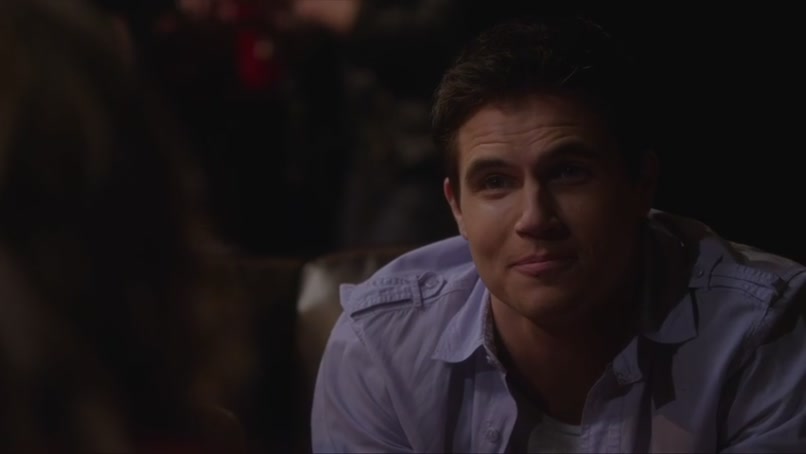 Robbie Amell Pretty Little Liars