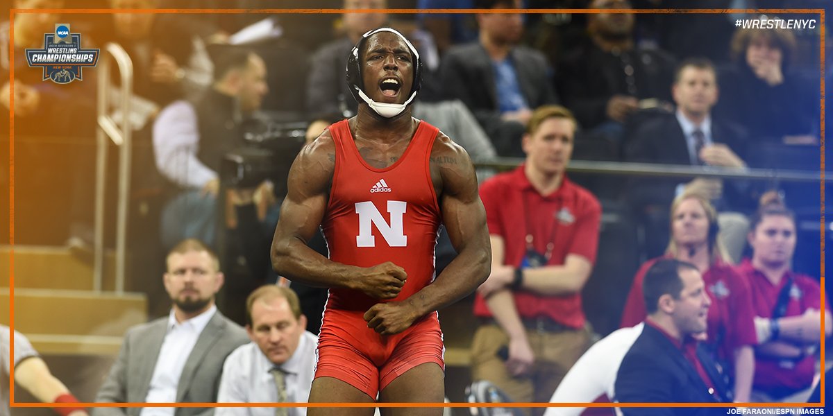 TJ Dudley advances to the finals : r/Huskers
