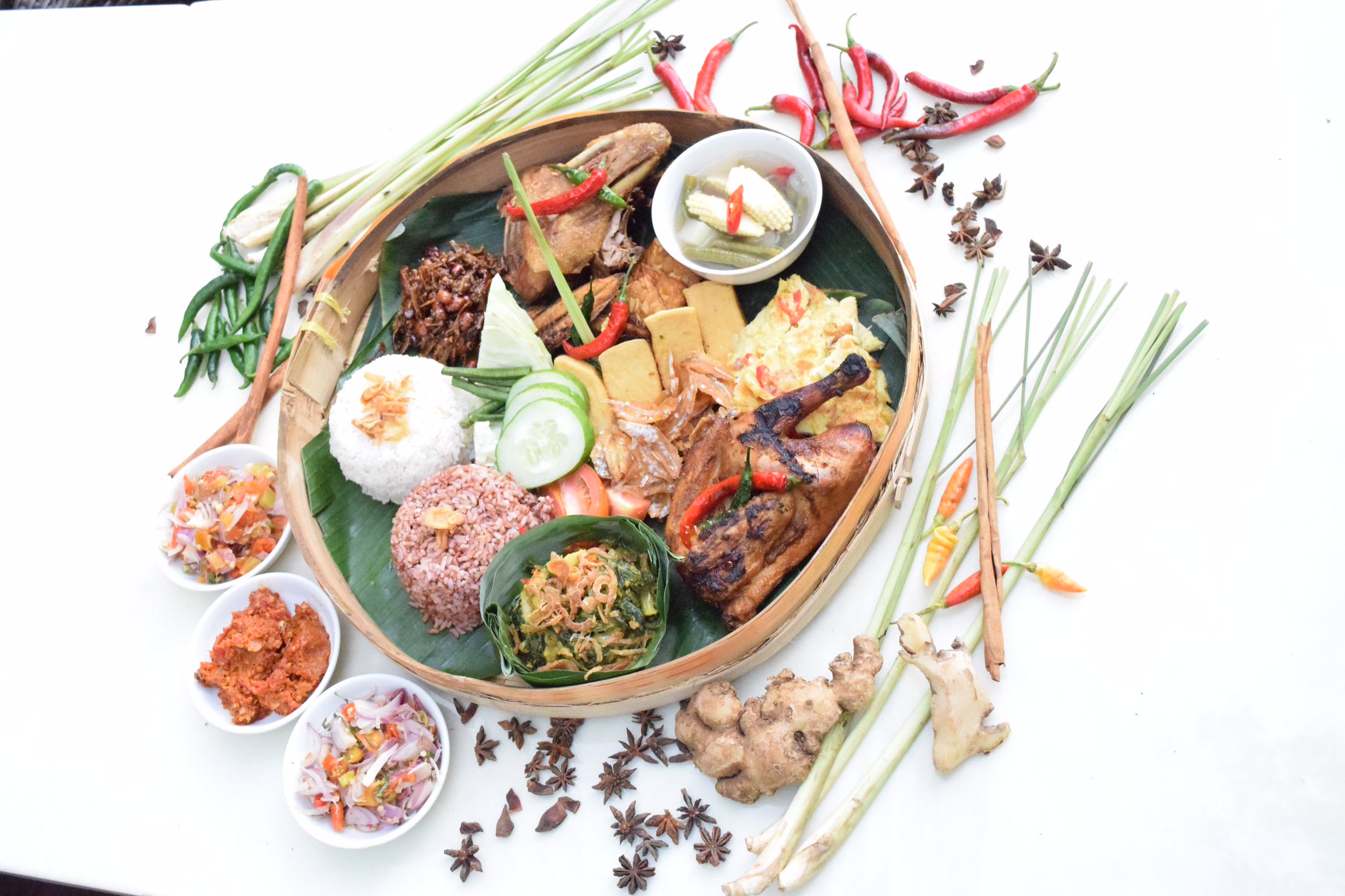 Nasi Rames Palagan, Sensasi Masakan Tradisional Bercitarasa ...