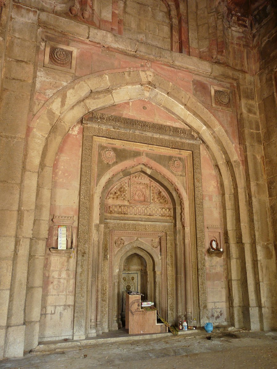 Jamali Kamali Masjid Haunted