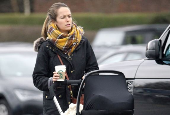 Andy murray’s wife kim makes her first outing with newborn sophia ...