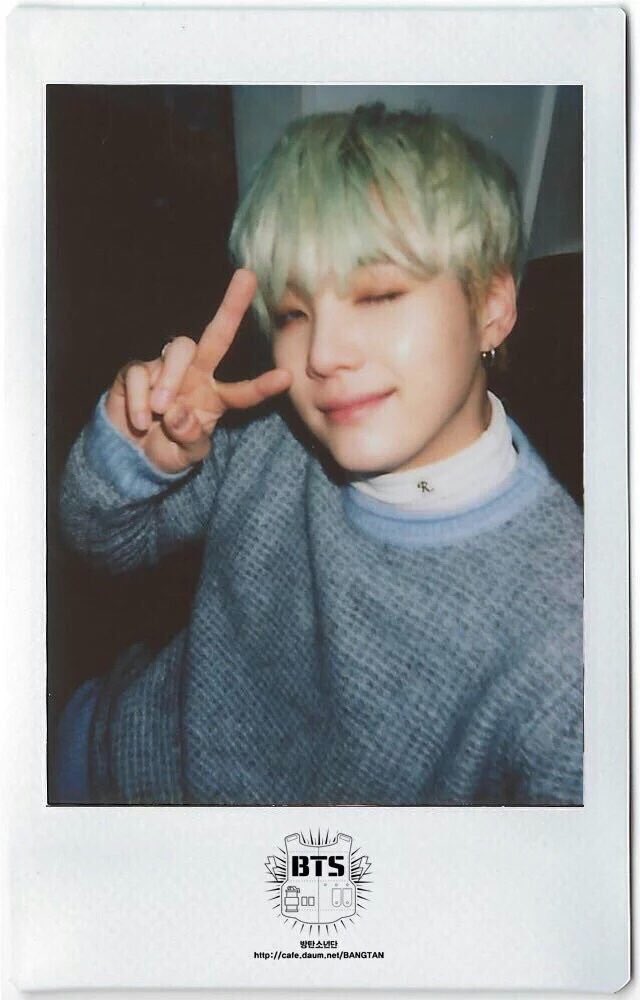Pin De Nojames Squad En Kpop Polaroid And Photocard Fotos De Suga