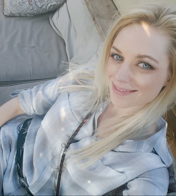 TW Pornstars - Basil Meadows. Pictures and videos from Twitter.