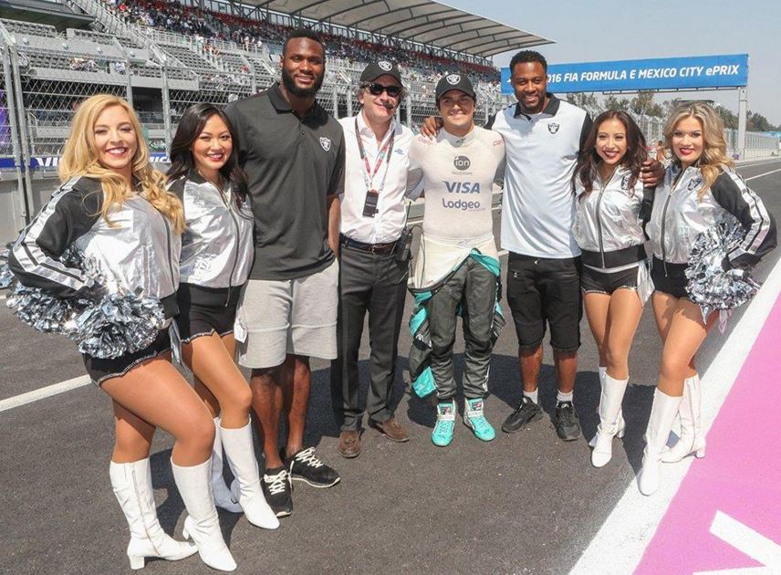 The Raiderettes, @LataviusM, and @TaiwanJonesNFL were in Mexico City ...