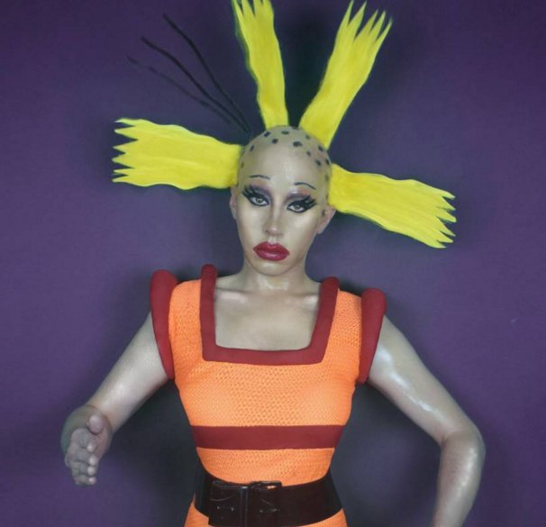 Drag queen phiphiohara recreates iconic 90s characters and it's ...