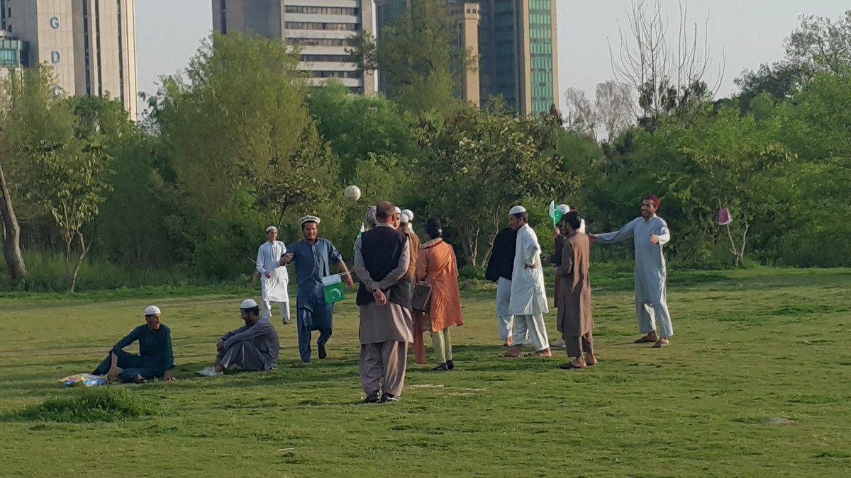 A Peaceful Protest for Peaceful Pakistan in a Peaceful Manner | Siasat ...