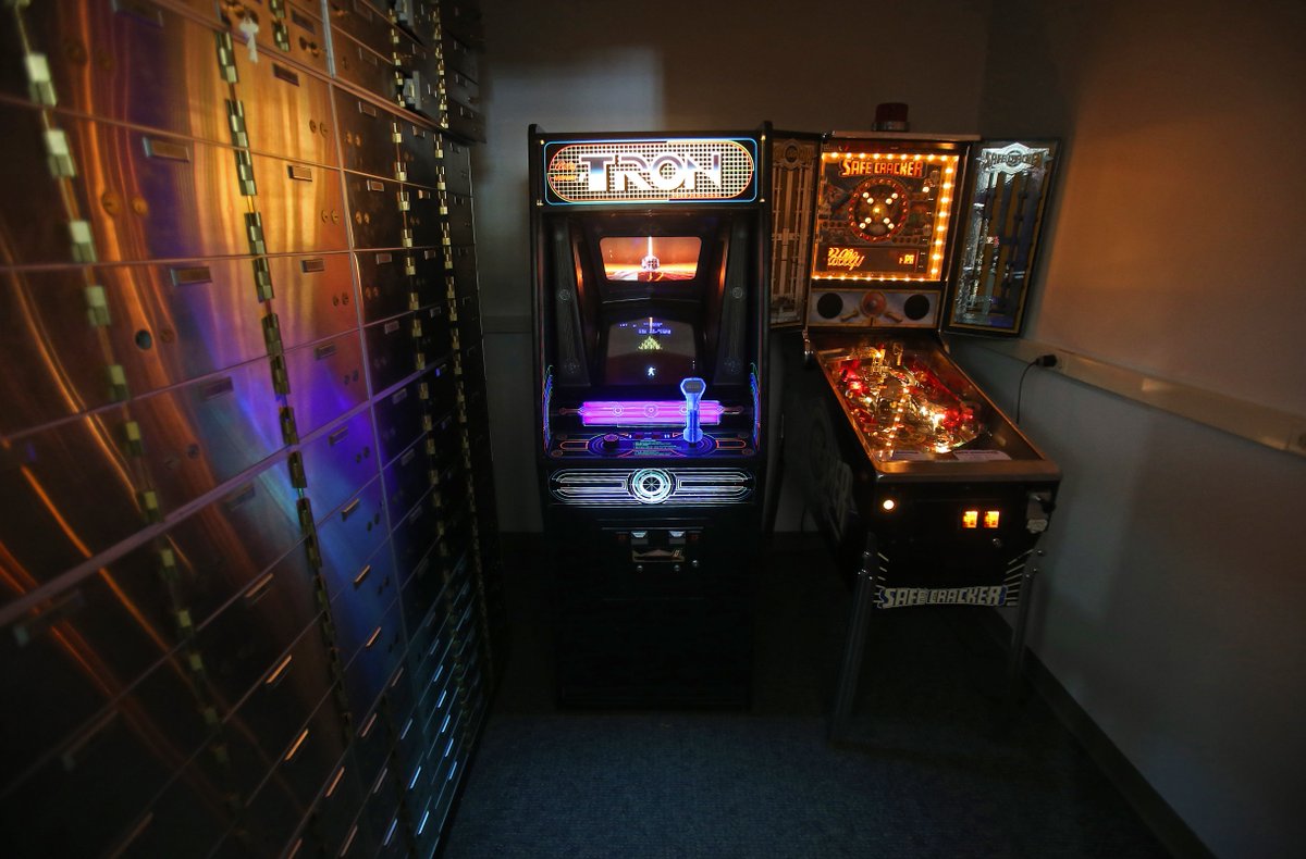 Morristown Game Vault offers 80 arcade classics pinball RetroGaming ...