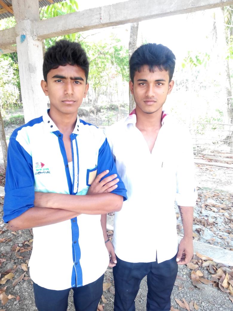 S.M.IMRAN PERVAGE on Twitter: "Me&my friends https://t.co/FcslT6TZRw"