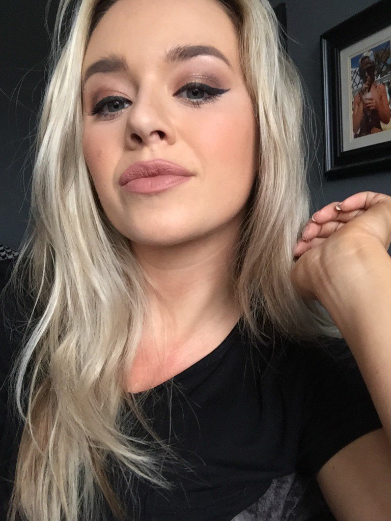 Tw Pornstars Melissa Debling Twitter Celfie Ukcentrefolds 309 Pm 28 Mar 2016