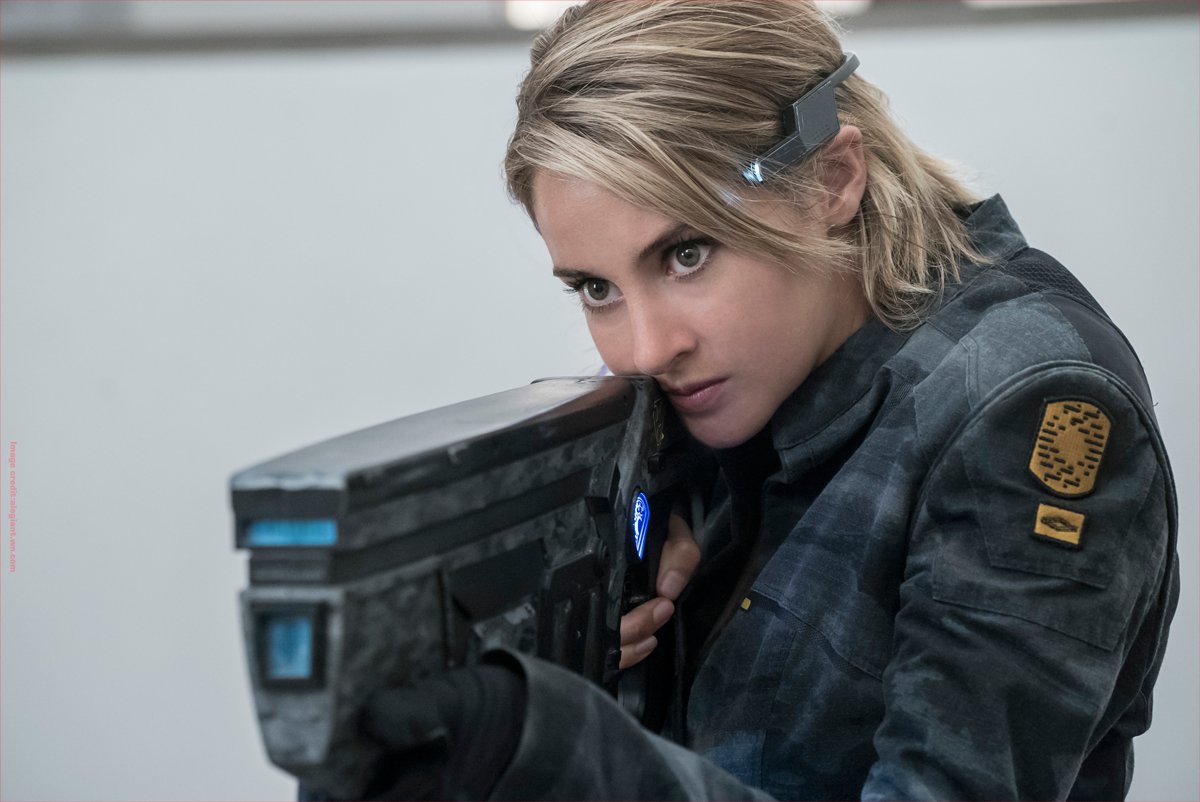 Tris Prior: Tris Prior is the last hope for humanity! #Allegiant in ...