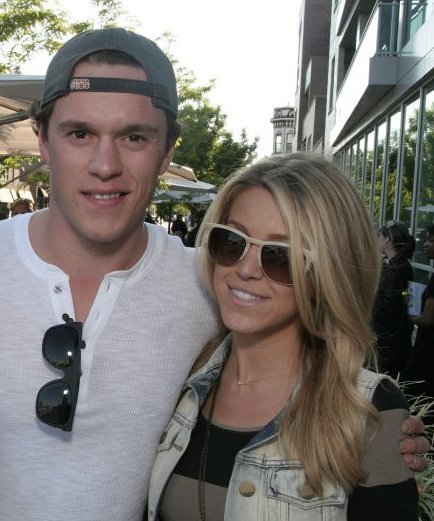 Jonathan Toews Girlfriend Lindsey Vecchione