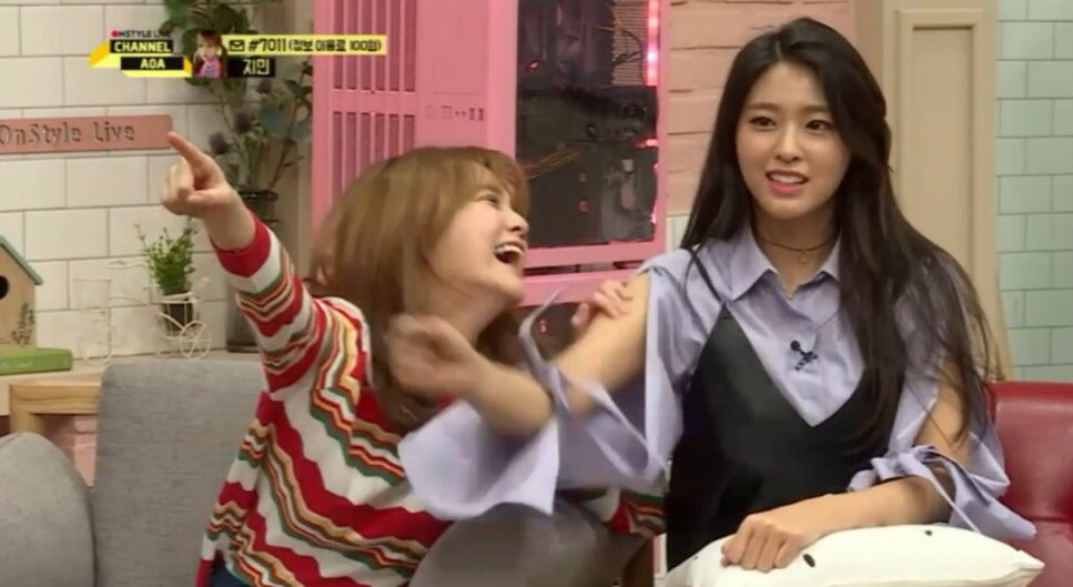 SEOLHYUN THAILAND on Twitter: "[CAP] Onstyle LIVE CHANNEL #AOA Ep.1 -7 #SeolHyun หัวมินอาไปโดน ...