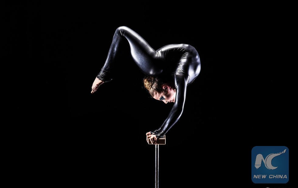 Sofie Dossi: Amazing! America's 14-year-old #contortionist Sofie Dossi ...