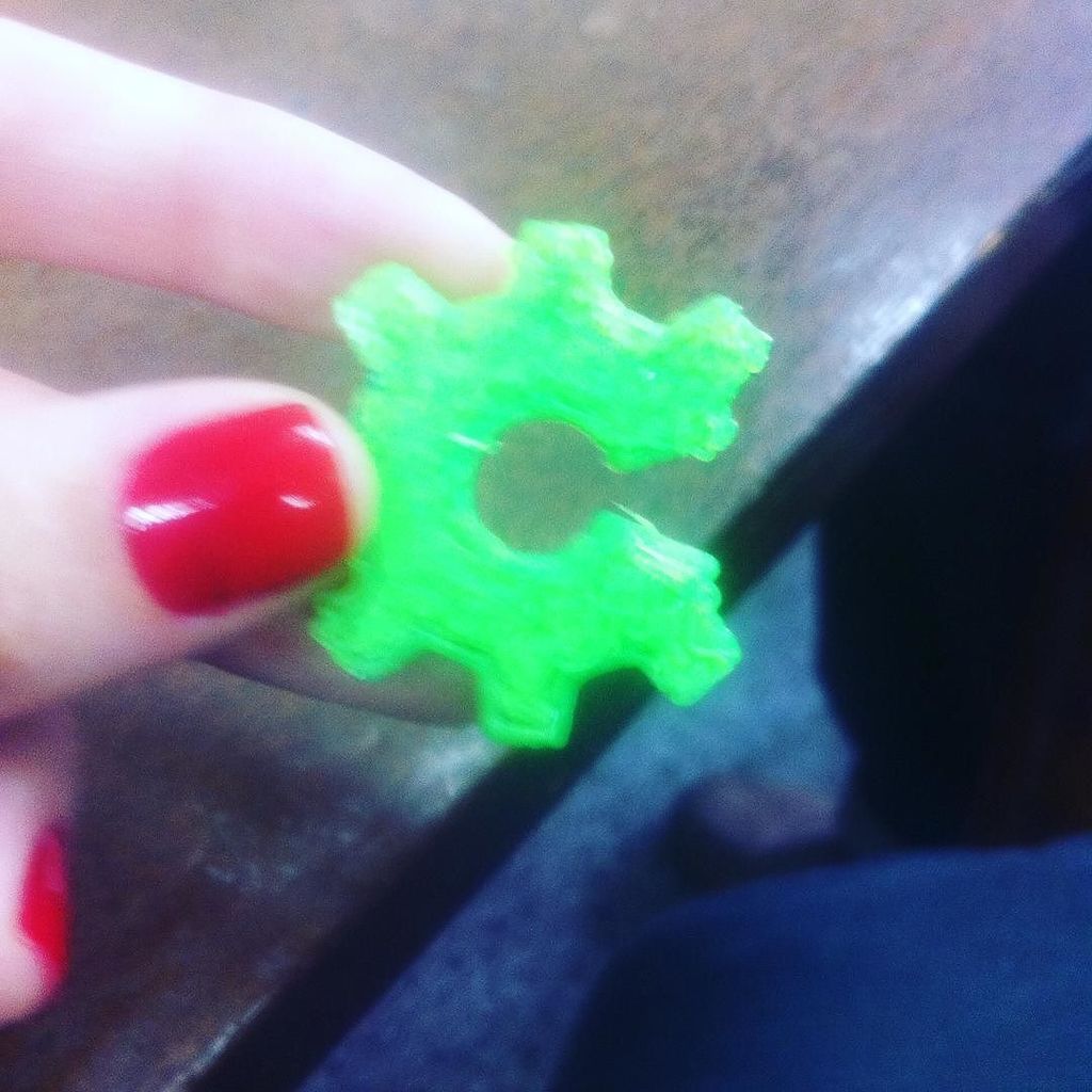 Insta-Arduino on Twitter: "https://t.co/mg4JDaPON1 - Engrenagem feita numa impressora 3D ! # ...