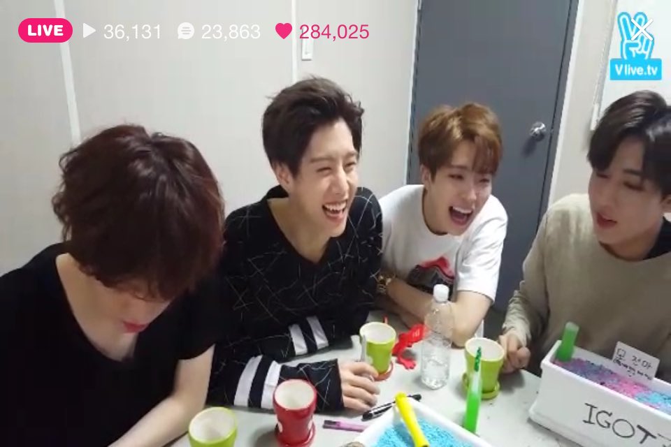ศาสนายกเฮย on Twitter: "GOT7 V live 🎉🐍💕 #got7 #FLY5THWIN #Vlive #BamBam #Mark #Yugyeom #Jackson ...