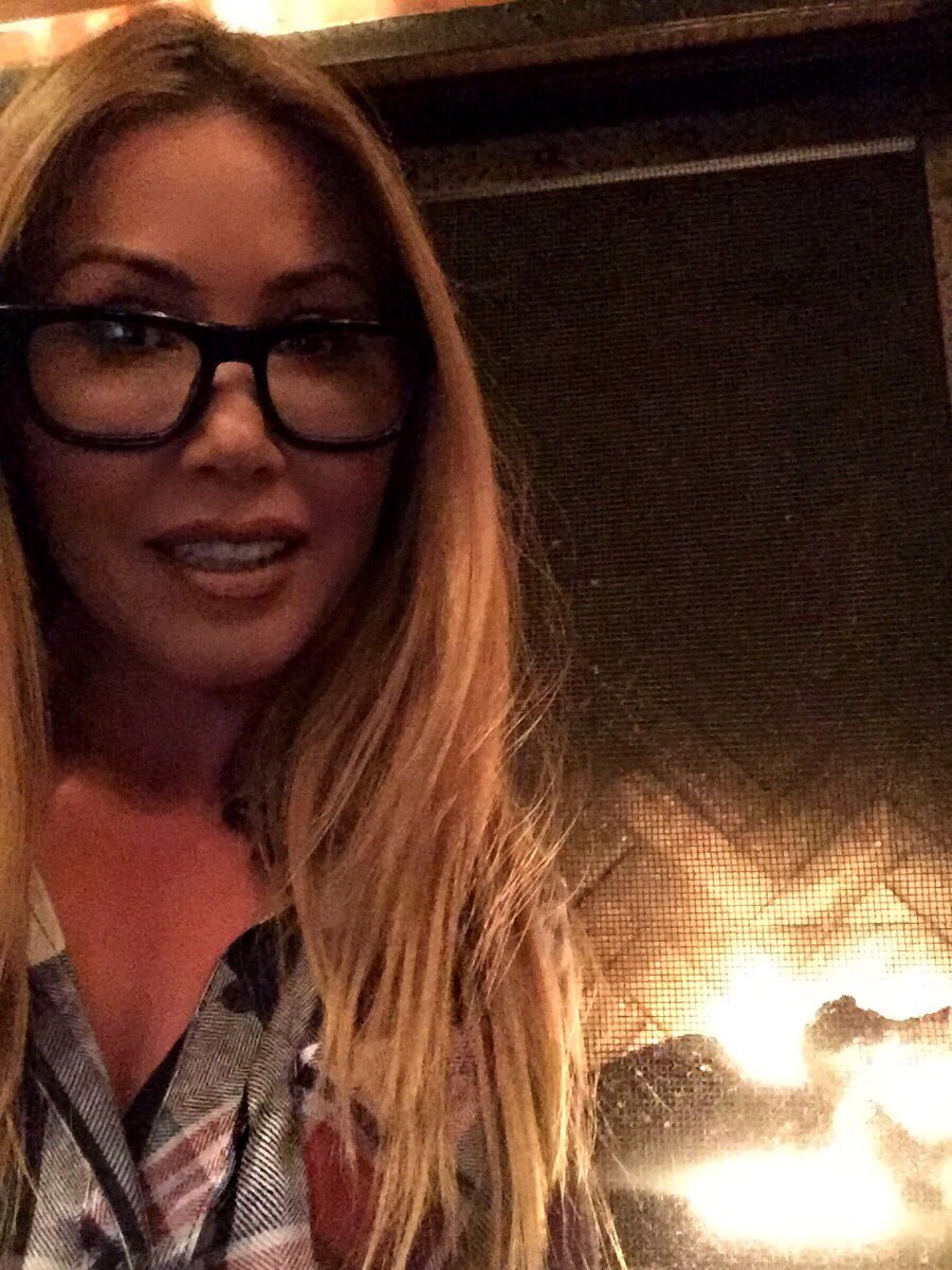 Kianna Dior on Twitter: "Cozy dinner with my dear friend 2night at # ...