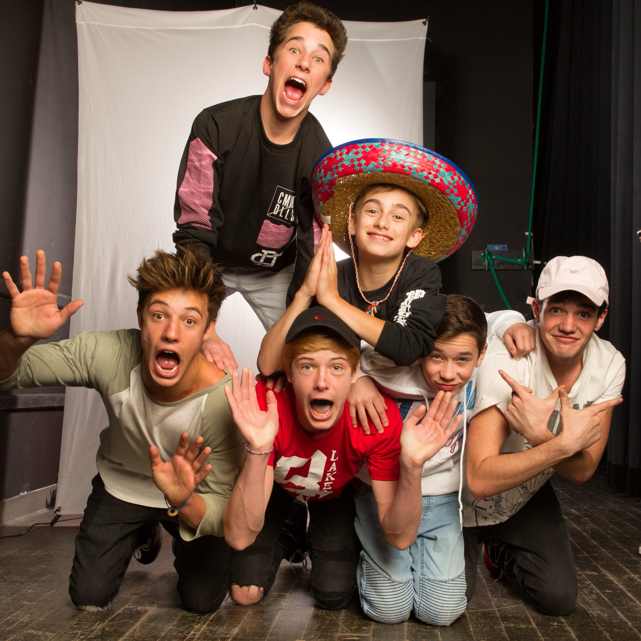 Magcon Family Pictures