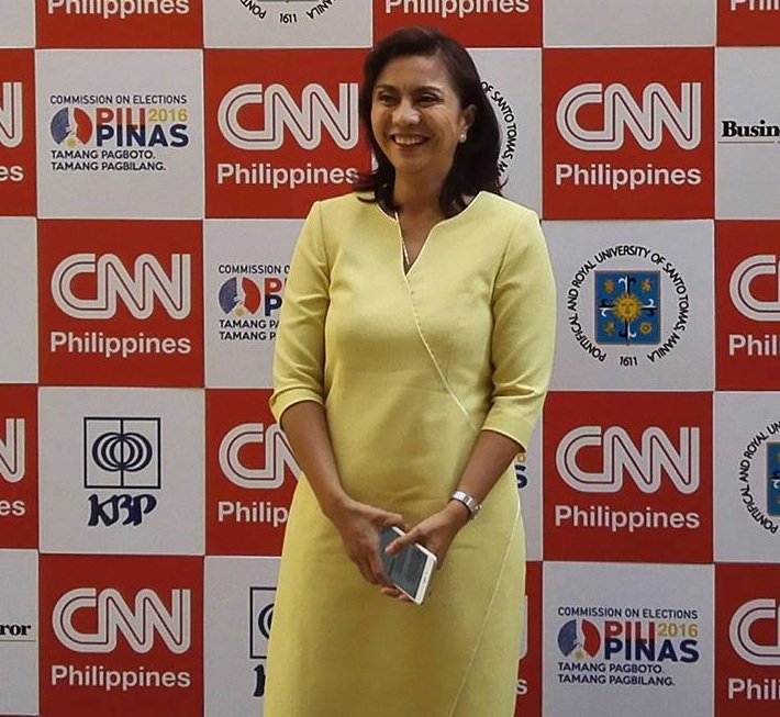 Leni Robredo: Leni Robredo arrives at UST with her daughters for the # ...