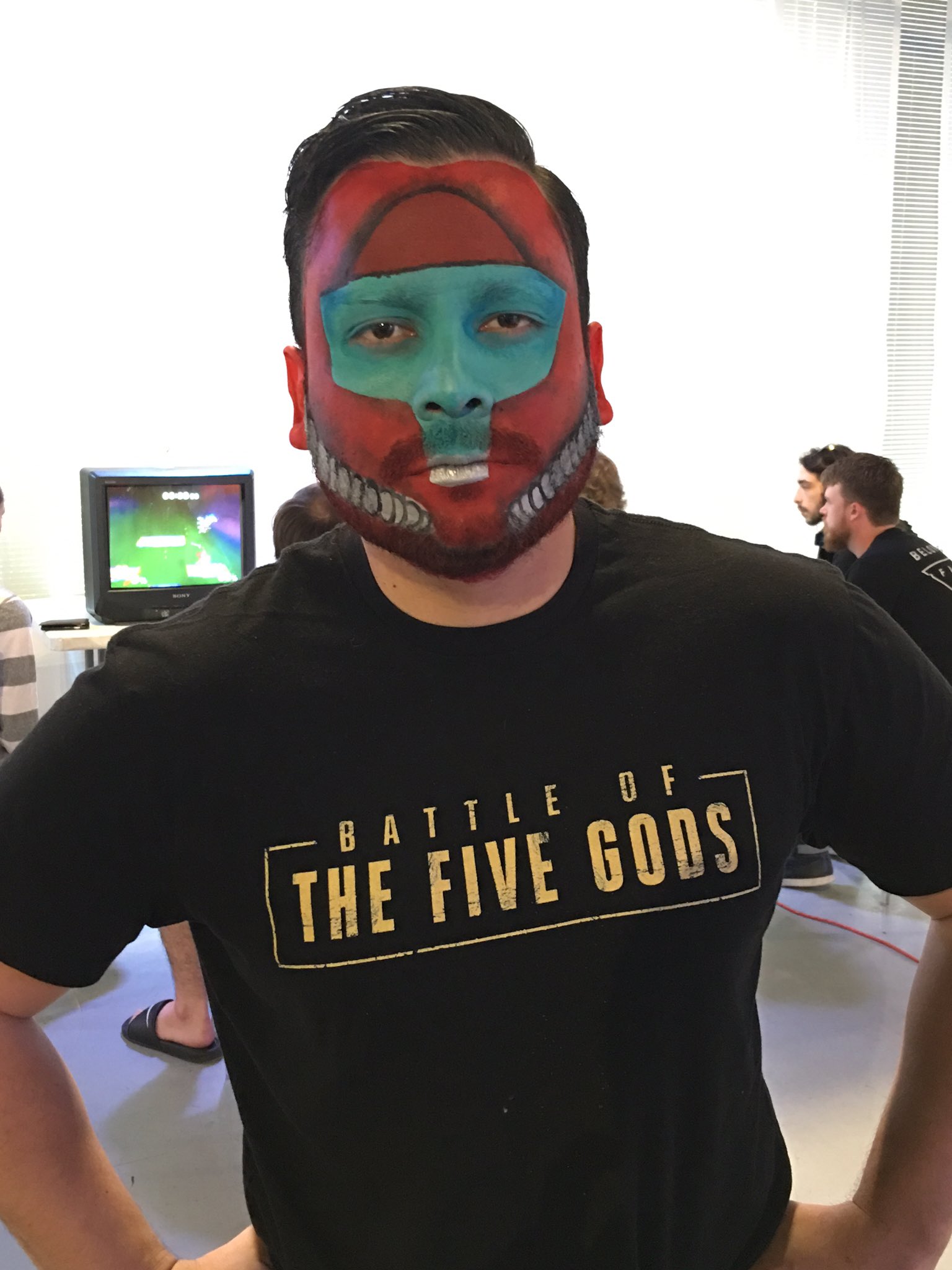 Hungrybox 🇦🇷🇦🇷🇦🇷 on Twitter: "So @BunMira facepainted @HugS86 . RT to save a life https://t.co ...