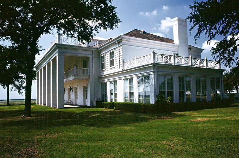 The early sets --- I mean, really..?? | Forums for television shows ...