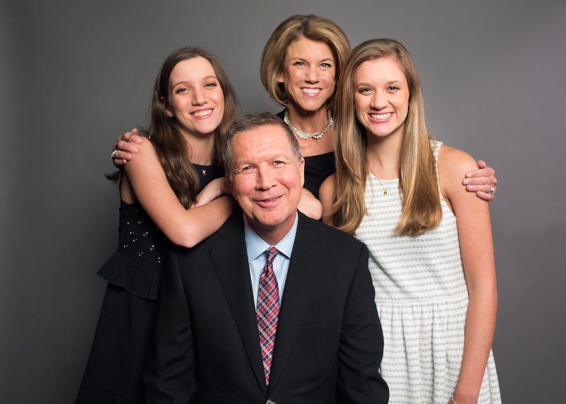 Will one of these families be the future first family? Photos via nancyborowick | CNN | Scoopnest