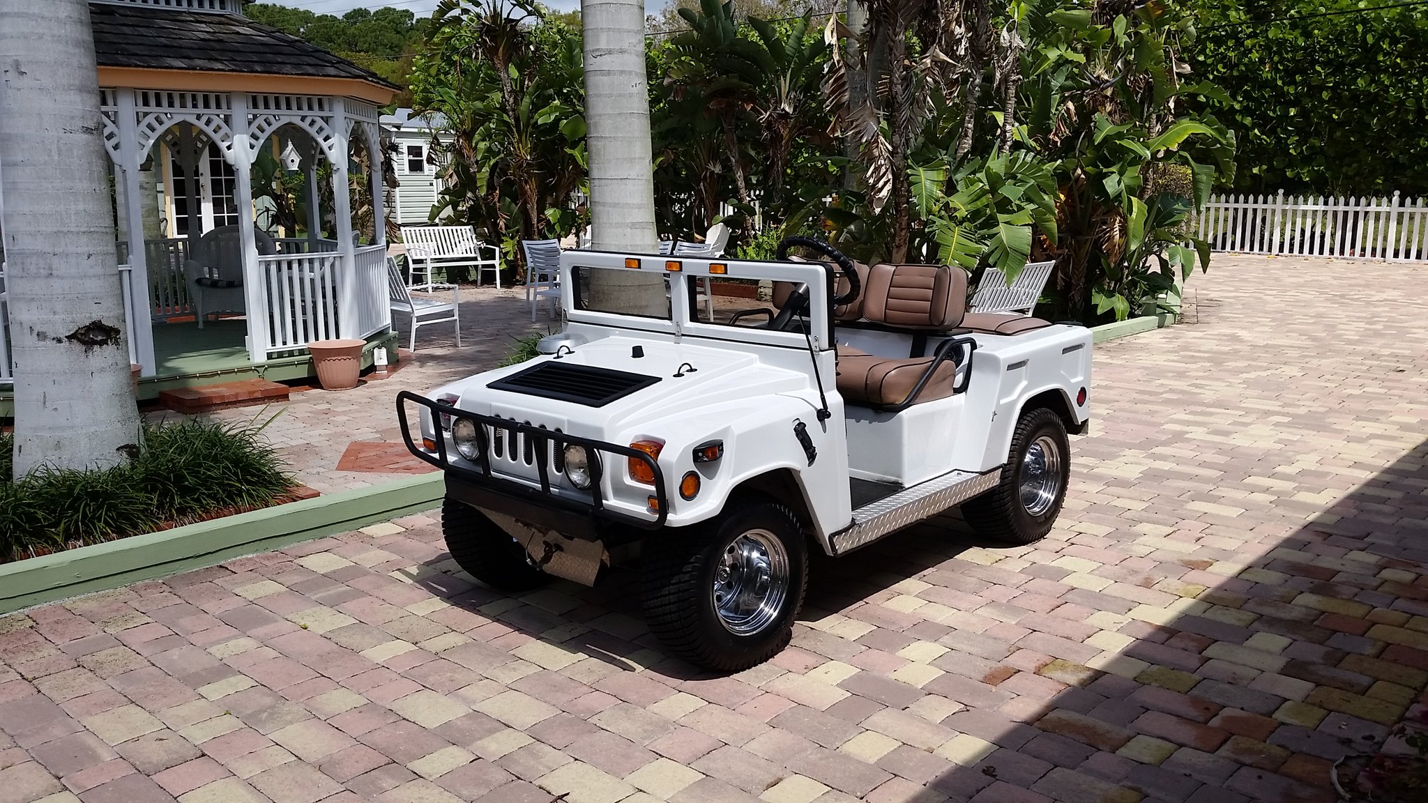 Hummer H1 Golf Cart
