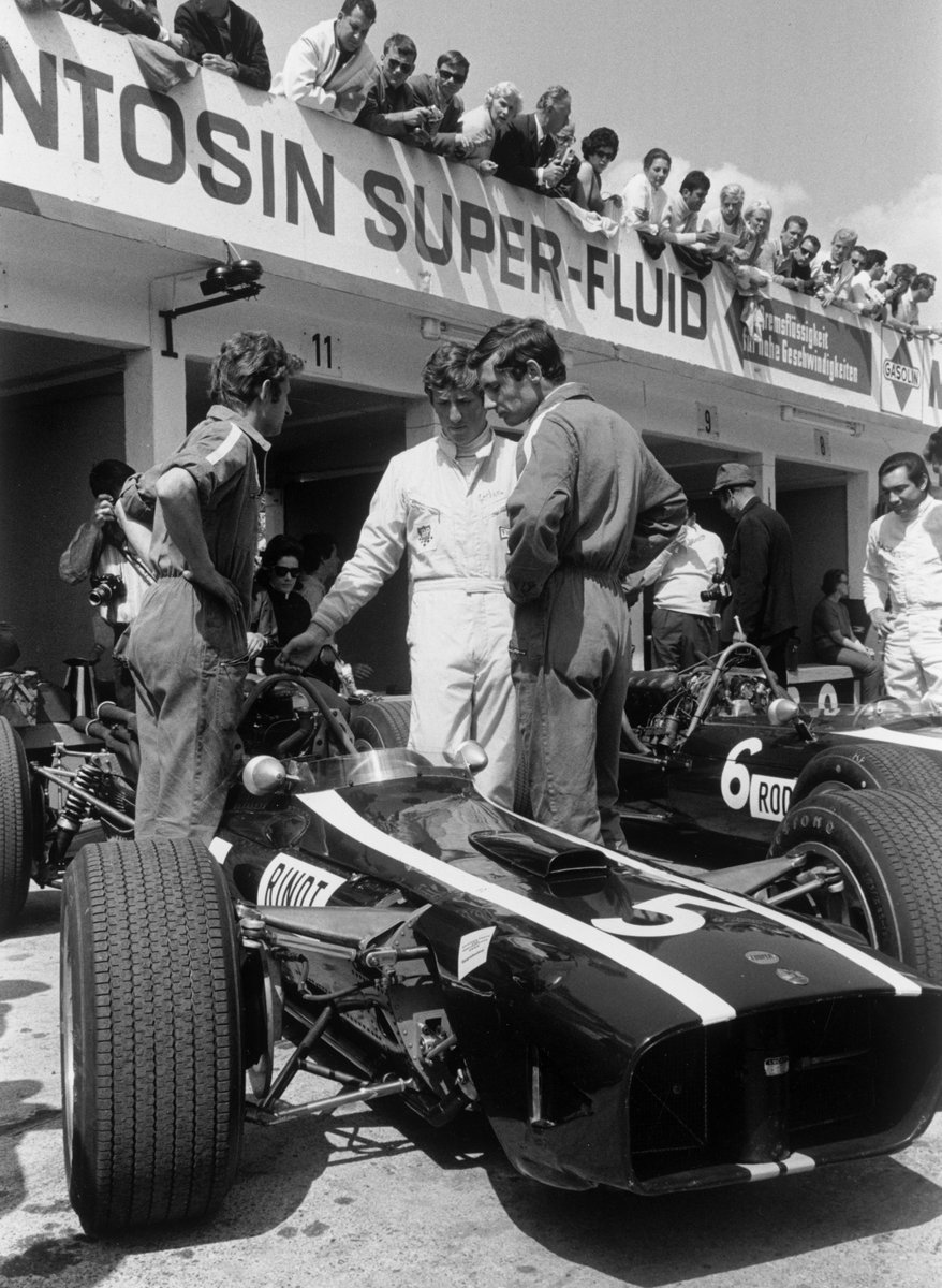 OnThisDay in 1942, the great Jochen Rindt was born. Recognise the ...