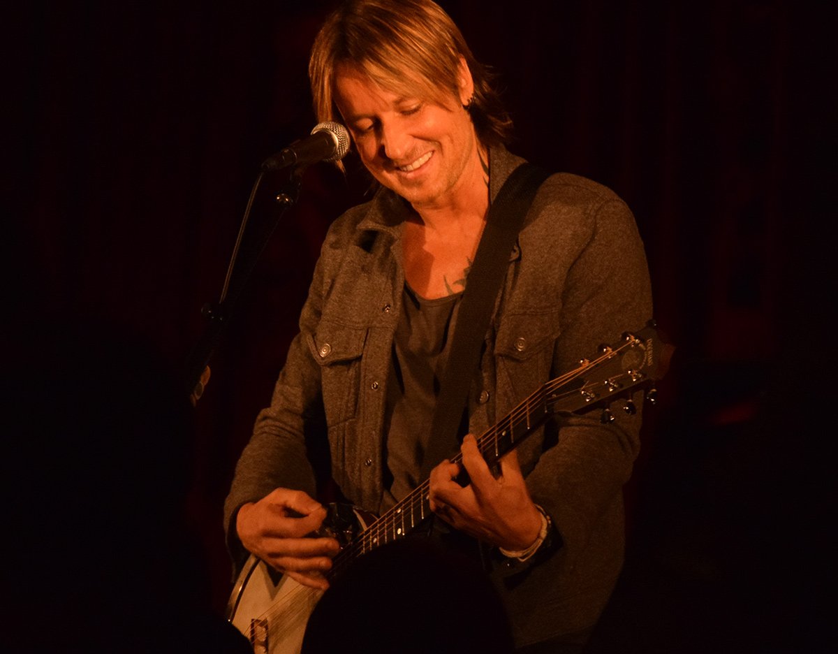 Keith Urban News Update…Keith Gives Press And A Few Fans, A Sneek Peek ...