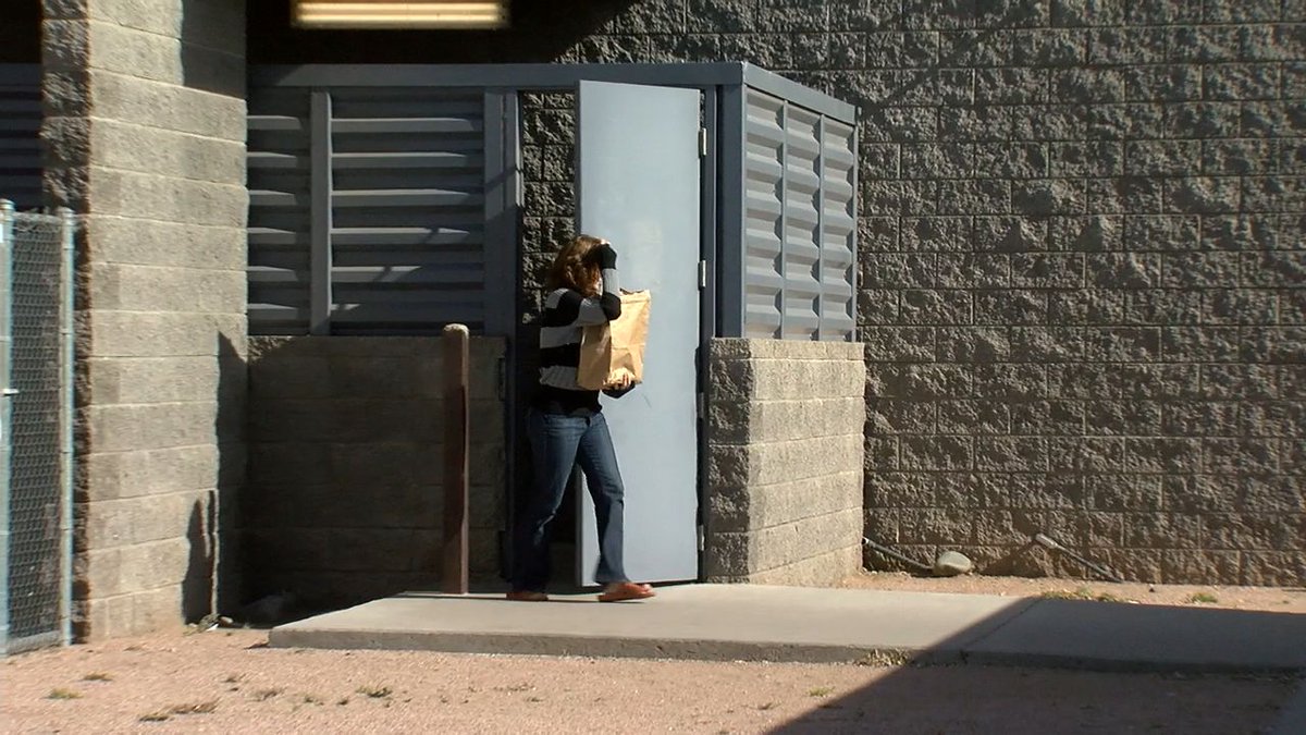 Elizabeth Johnson: FIRST LOOK: Elizabeth Johnson released from jail in ...