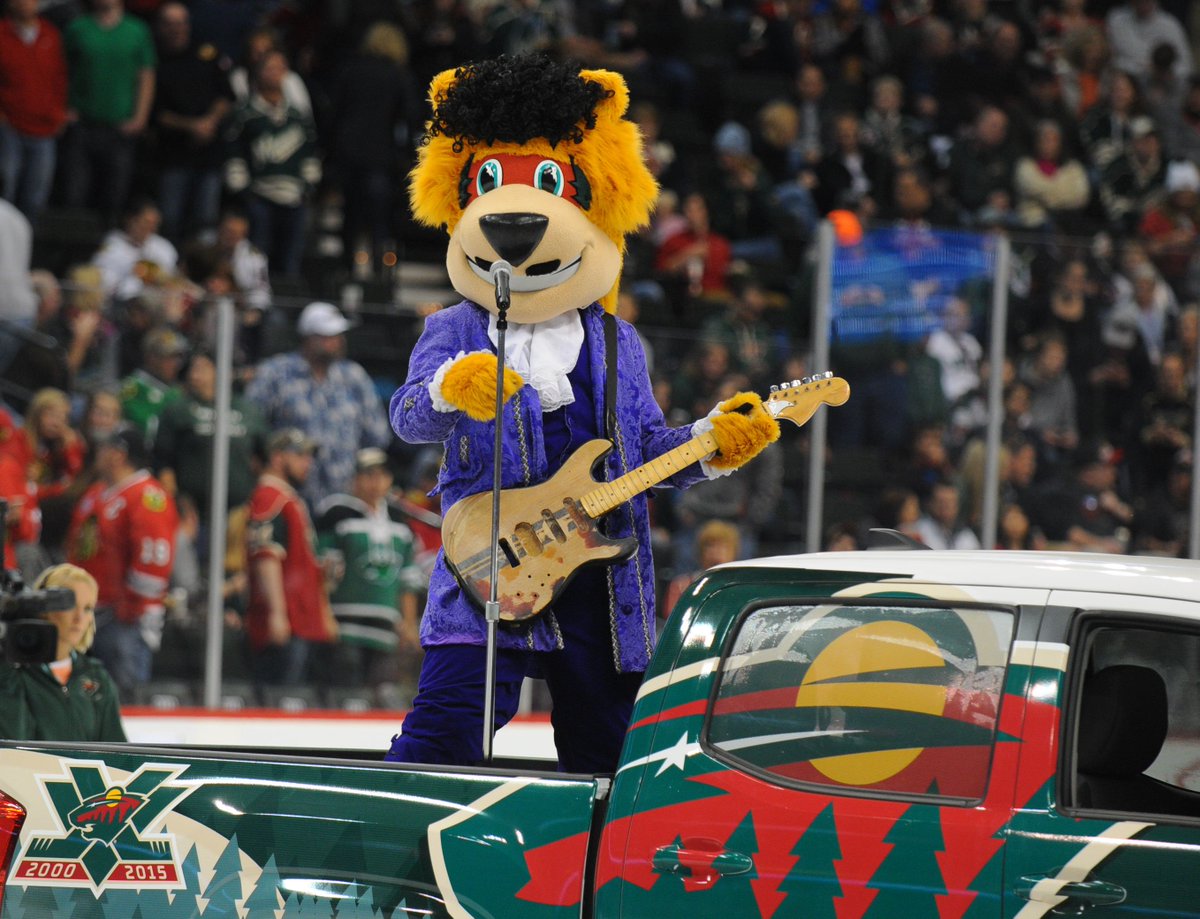 The Minnesota Wild Mascot Nordy celebrated his bday tonight at ...