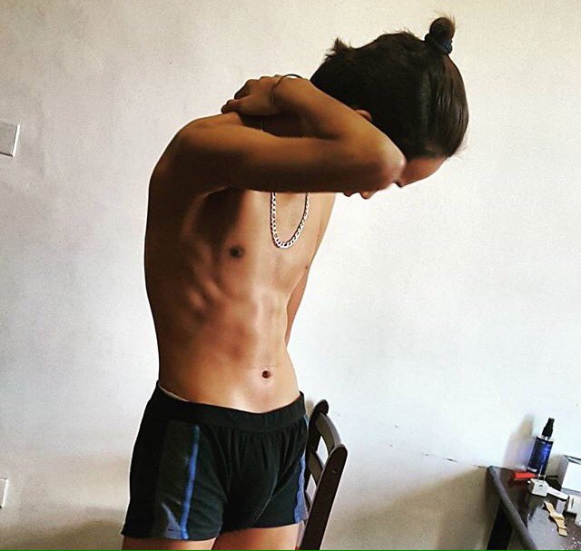 Bakat Na Bakat Sa Brief