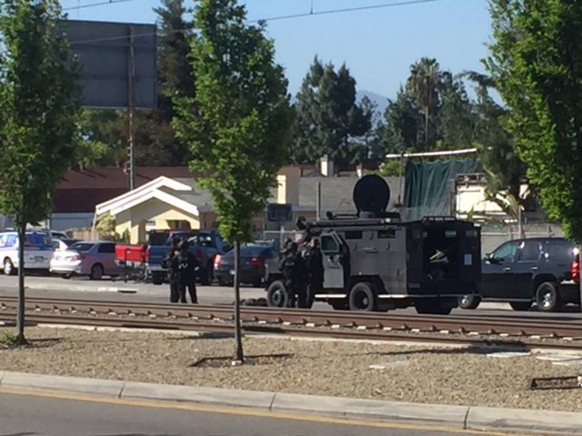 BREAKING: San Jose Police SWAT team surround house on Capitol Ave ...