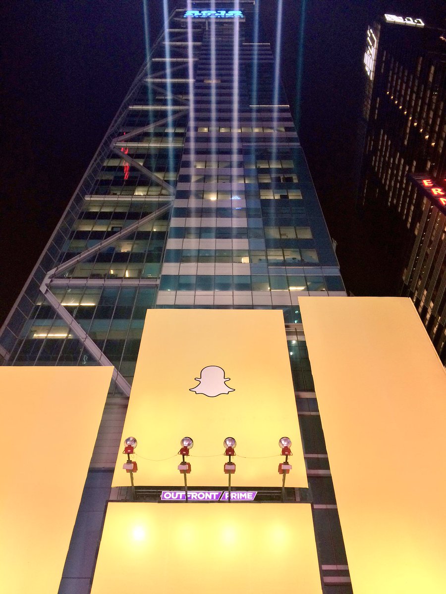 Snapchat s'est offert 15 billboards sur Time Square, juste pour ...