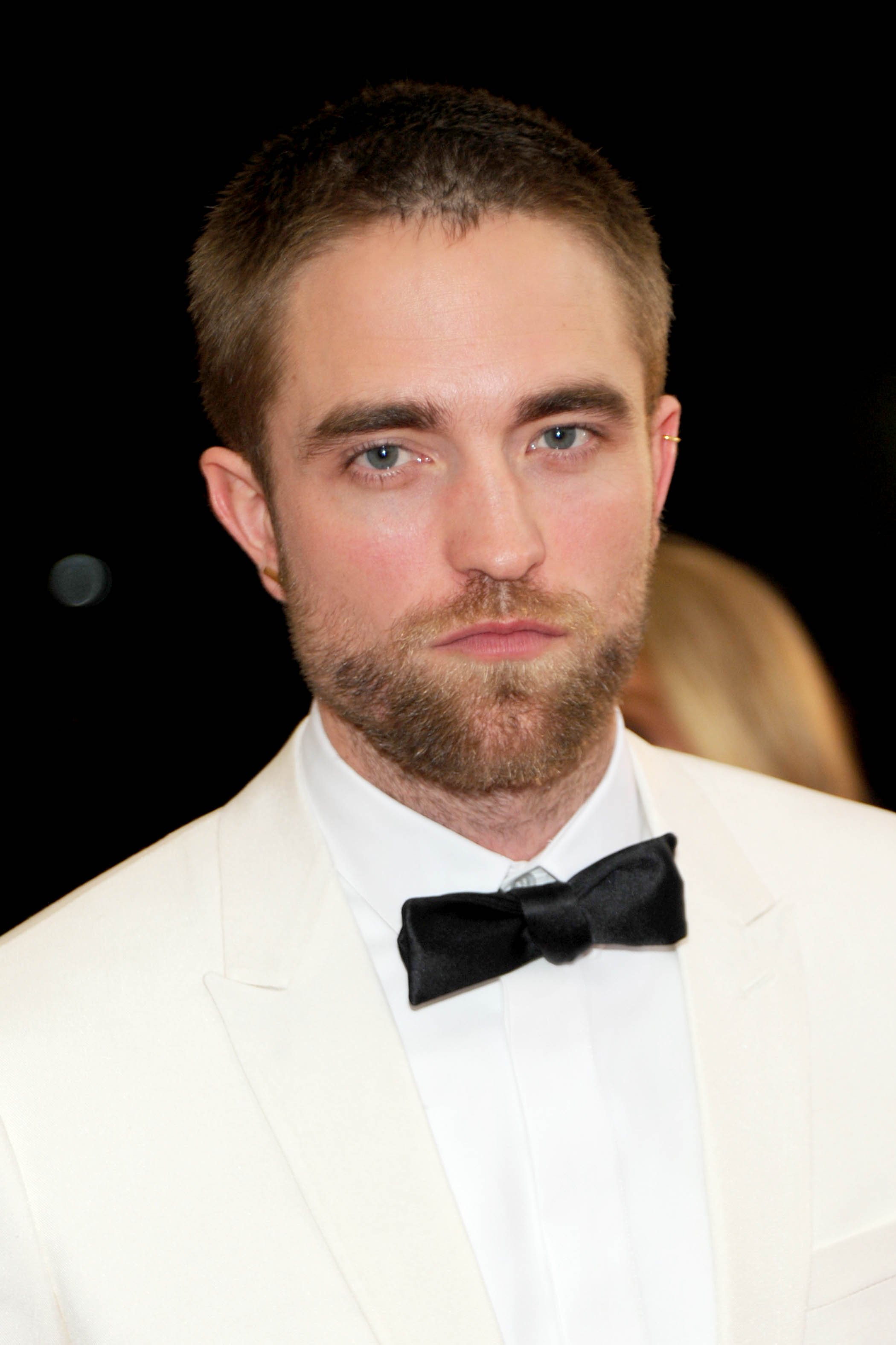 Robert pattinson earring store