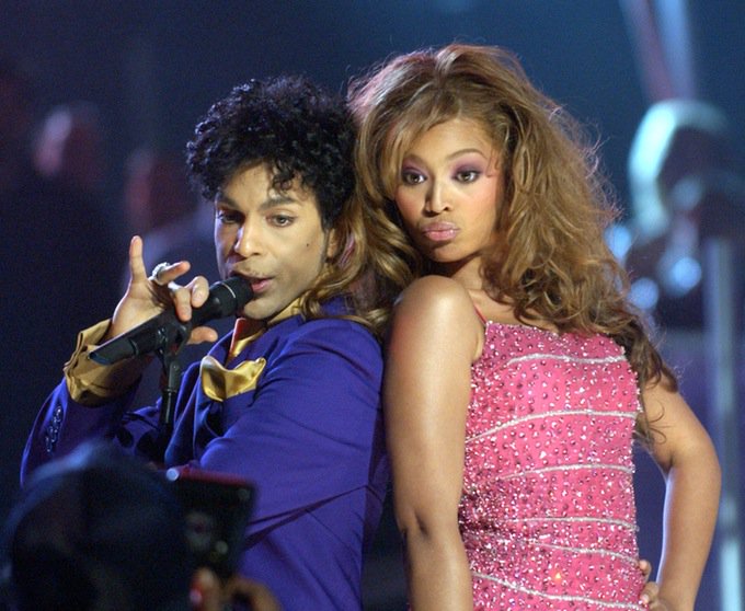 Kate Basinger's Instagram, Twitter & Facebook on IDCrawl