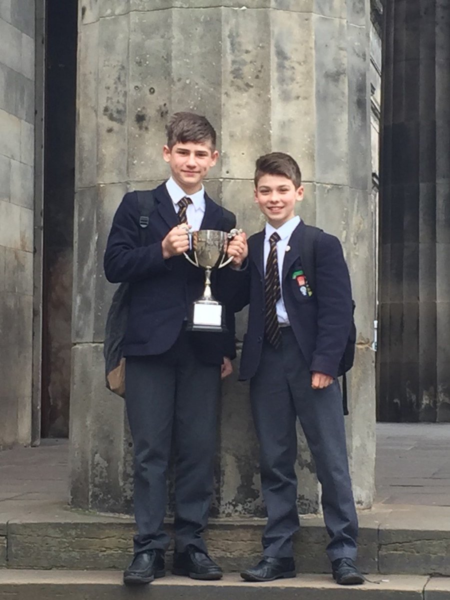 HighSchoolofDundee on Twitter: "HSD footballers Oliver Farquharson and Rory Harrower help ...