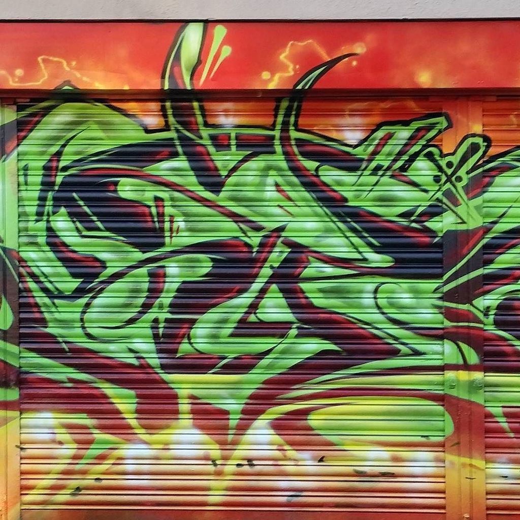 Graffiti Letter T Wildstyle