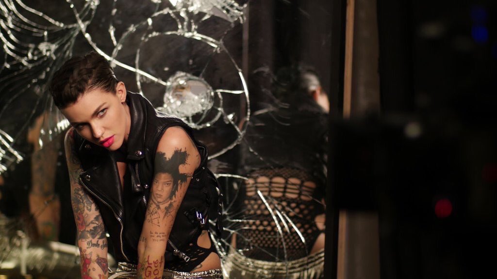 Ruby Rose Daily on Twitter: "PHOTOS: @RubyRose for @UrbanDecay 💋 #LipstickIsMyVice…