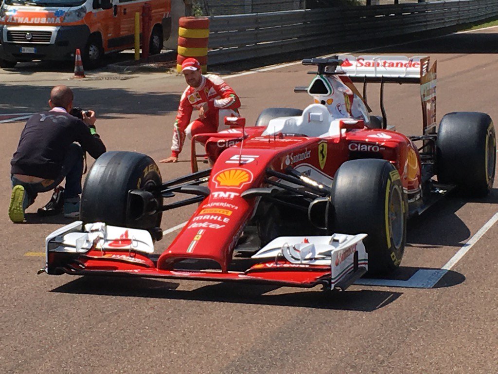 Ferrari F14t Wallpaper