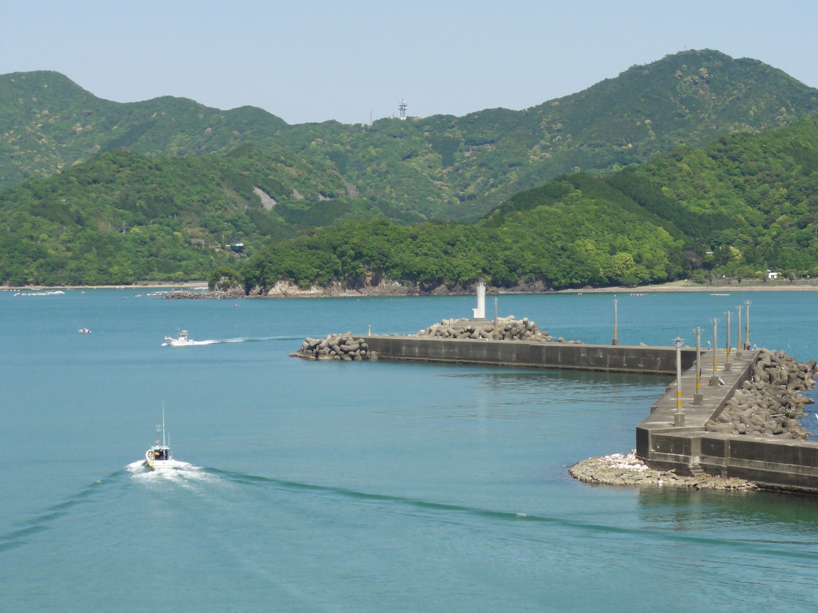 Ruby & Emmeline on Twitter: "5/5 紀北町長島 江の浦大橋から見た風景…