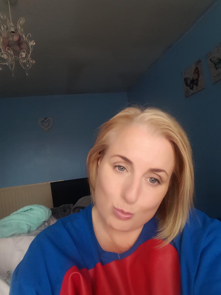 Tracey Hitchen's Instagram, Twitter & Facebook on IDCrawl