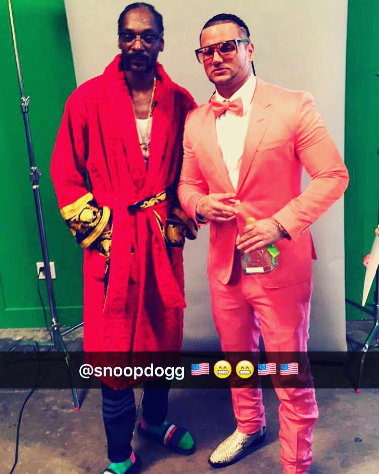 YOU SEE SNOOP SnoopDogg iN THE CANDY APPLE RED VERSACE ROBE | RiFF RAFF ...