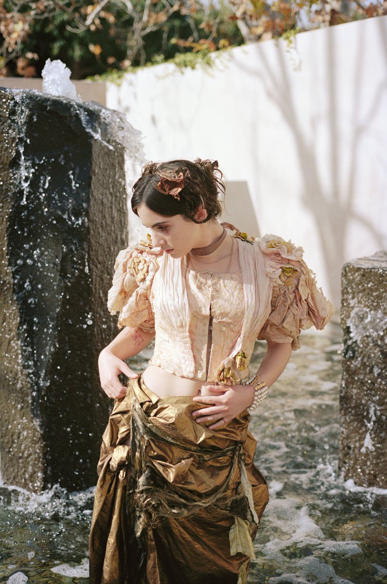 Zoë Bleu Sidel: Bewitching beauty & magical talent, artist & actress ...